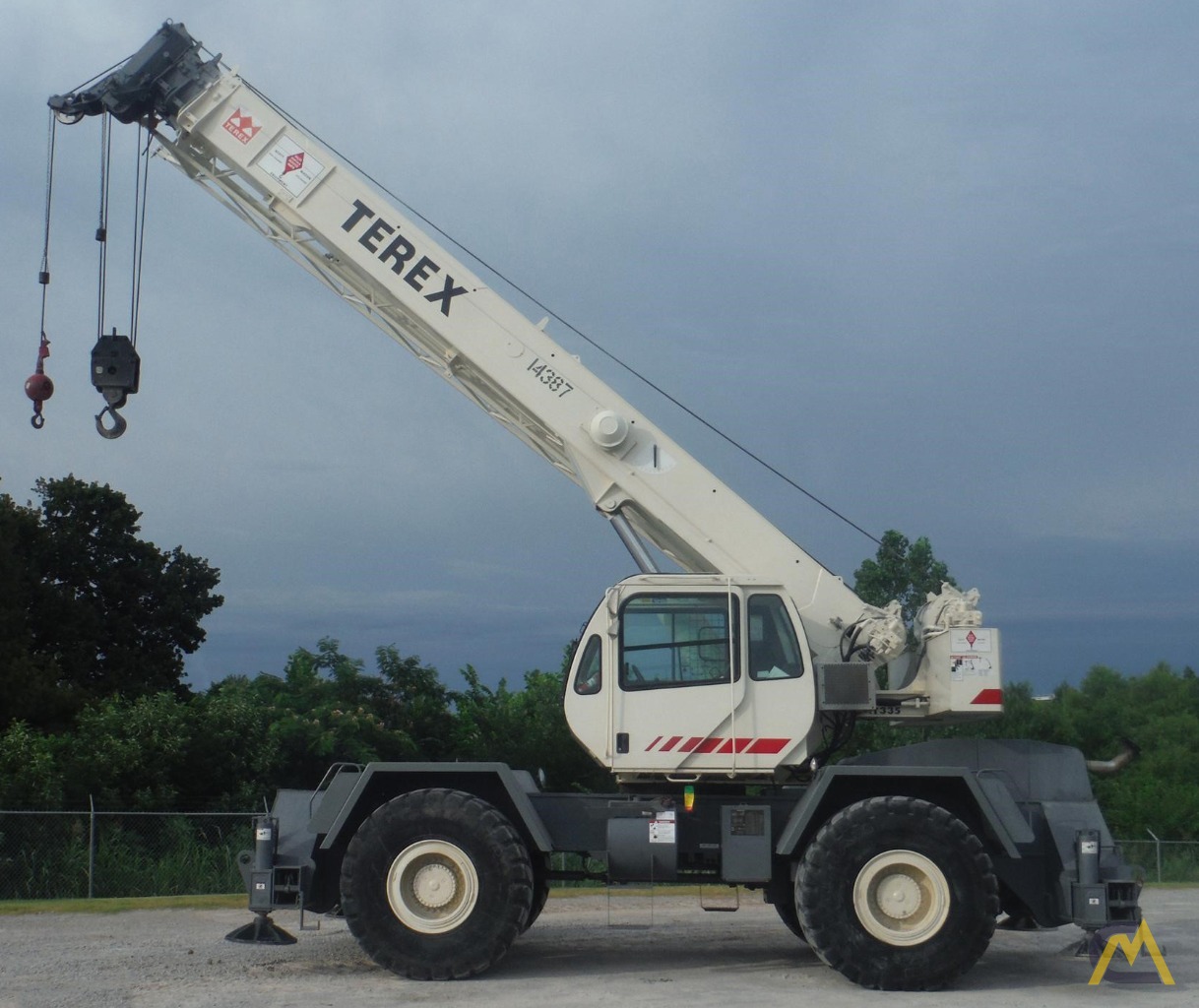 Terex RT 335 35-Ton Rough Terrain Crane For Sale Hoists & Material ...