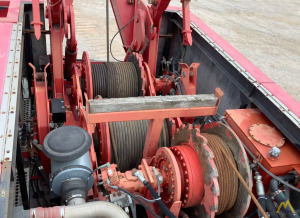 2002 Manitowoc 555 Series 1&2 150-Ton Lattice Boom Crawler Crane ...