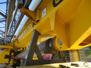 2007 Grove TMS900E 90-Ton Hydraulic Truck Crane with a Strong Chart For ...