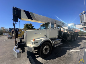 National Series 1800 Model 18142 Boom Truck Crane; CranesList ID: 949 ...