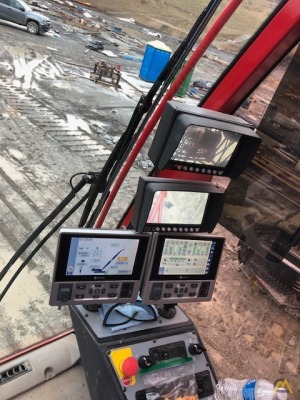 2020 Manitowoc MLC300 386-Ton Crawler Crane w/ APU (Auxilliary Power ...