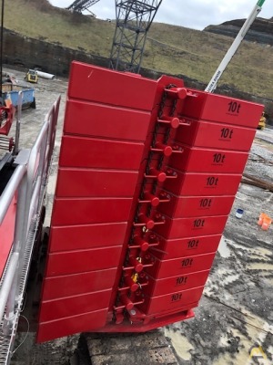 2020 Manitowoc MLC300 386-Ton Crawler Crane w/ APU (Auxilliary Power ...