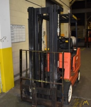 Clark GCS25MB 2.25-Ton Forklift For Sale (Auction) Forklifts ...