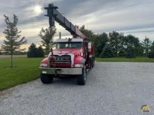 Elliott 26105D Derated 8-ton Boom Truck Crane on Mack GU73 For Sale ...