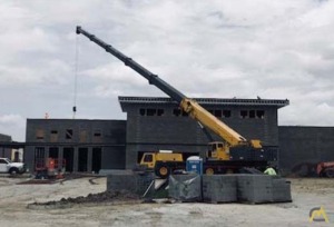 Grove GMK5240 240-Ton All Terrain Crane For Sale Hoists & Material ...