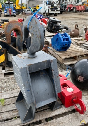 Johnson 20-ton 3 SHEAVE HOOK BLOCK For Sale Block Products Hook Blocks ...