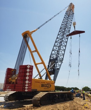 Liebherr LR 1280 300-Ton Crawler Crane For Sale or Rent Hoists ...