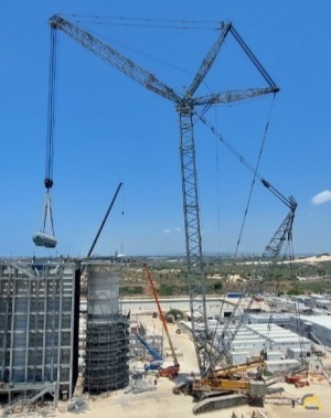 Liebherr LR 1800 800-Ton Lattice Boom Crawler Crane For Sale Hoists ...