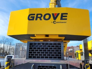2022 Grove GRT655L 55-Ton Rough Terrain Crane For Sale or Rent Hoists ...