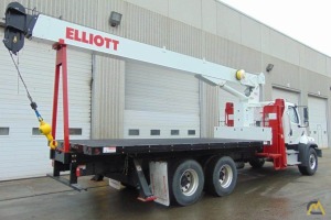 NEW ELLIOTT 1870F ON FREIGHTLINER 108SD & 20’ DECK For Sale Elliott ...