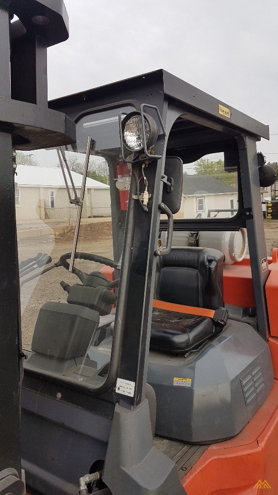 Toyota 7FGCU55 Forklift Hyster Boxcar Rigging For Sale Forklifts ...