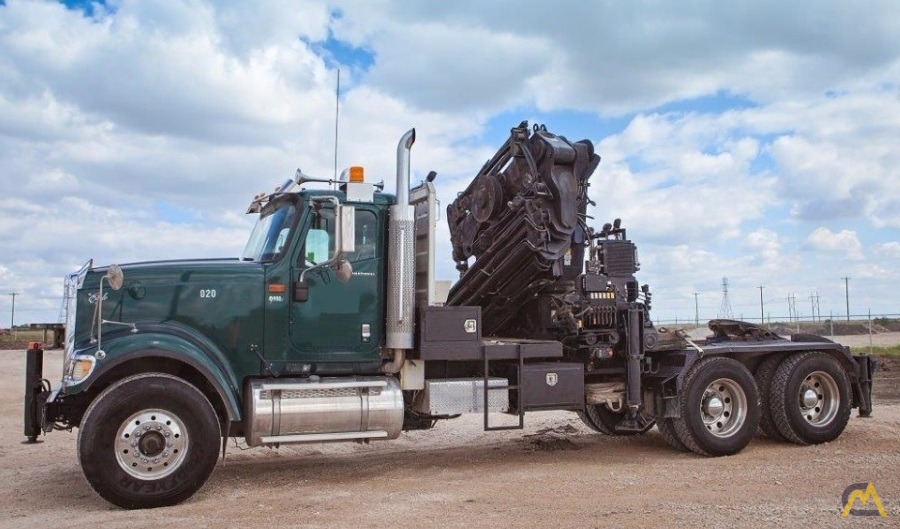 Tractor-Mounted Hiab 550-6 on IHC with CAT C15 For Sale Articulating ...