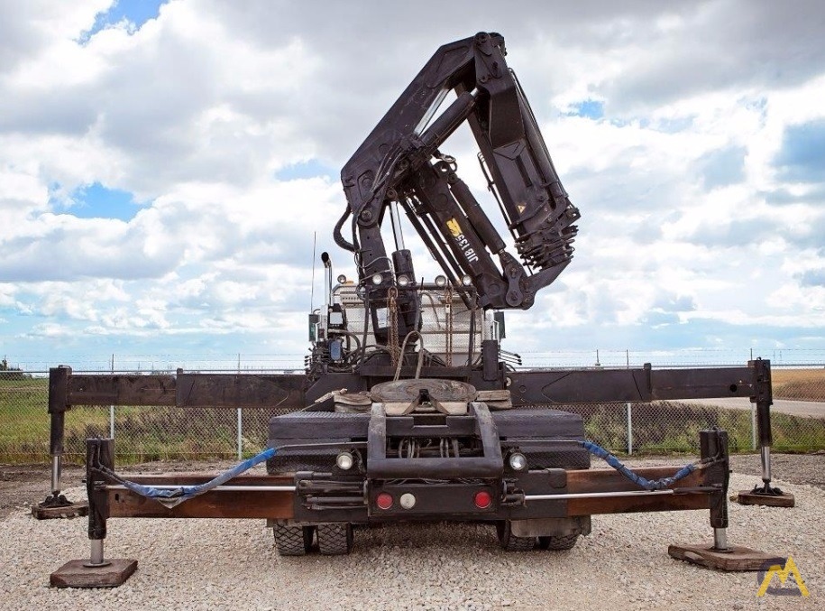 Tractor-Mounted Hiab 550-6 on IHC with CAT C15 For Sale Articulating ...