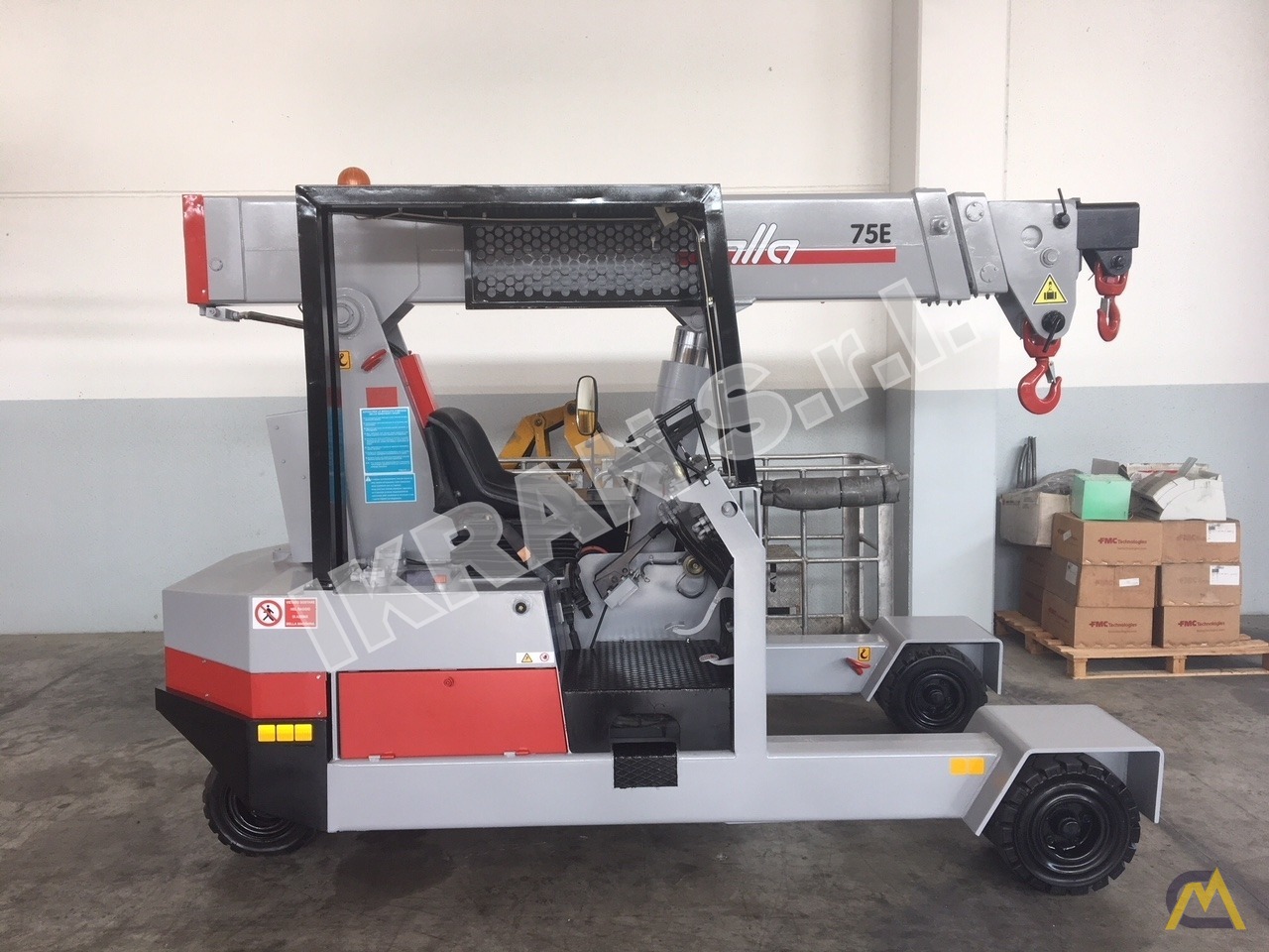Valla 75 E 7.5-ton Electric Pick and Carry Crane For Sale Mini Hoists ...