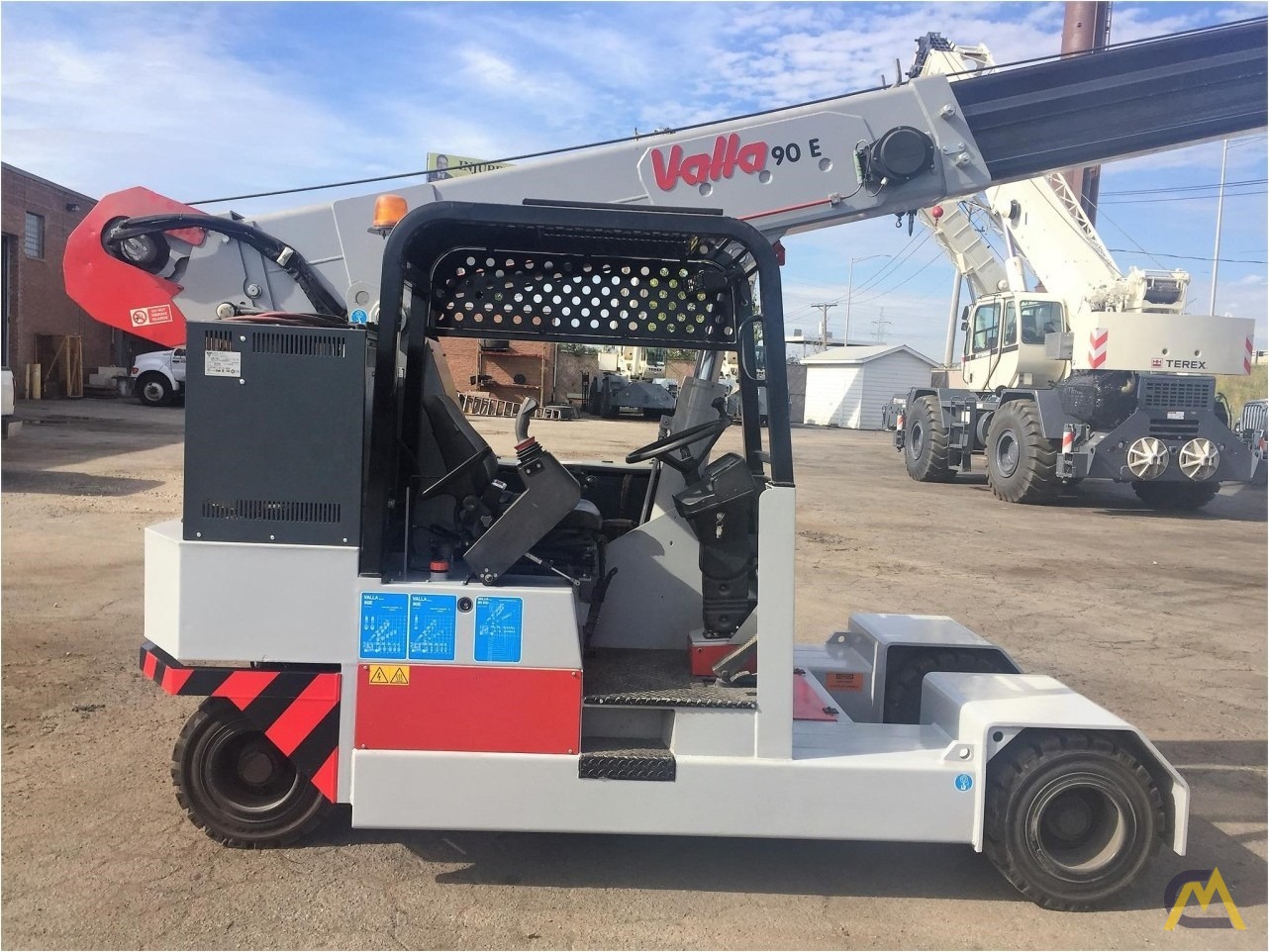 Valla 90 E 9.90-ton Pick and Carry Crane For Sale & Hoists Material ...