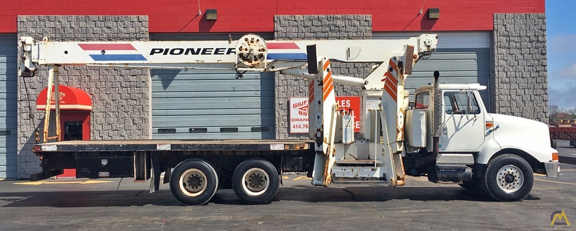 X-type Outrigger Pioneer Crane - 360 degree chart!! For Sale Boom ...